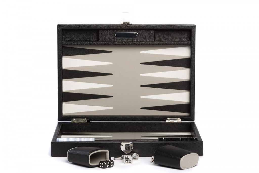 Hector Saxe - Backgammon board - Baptiste medium Buffalo Black – Rob Feenstra - Turnkey projects